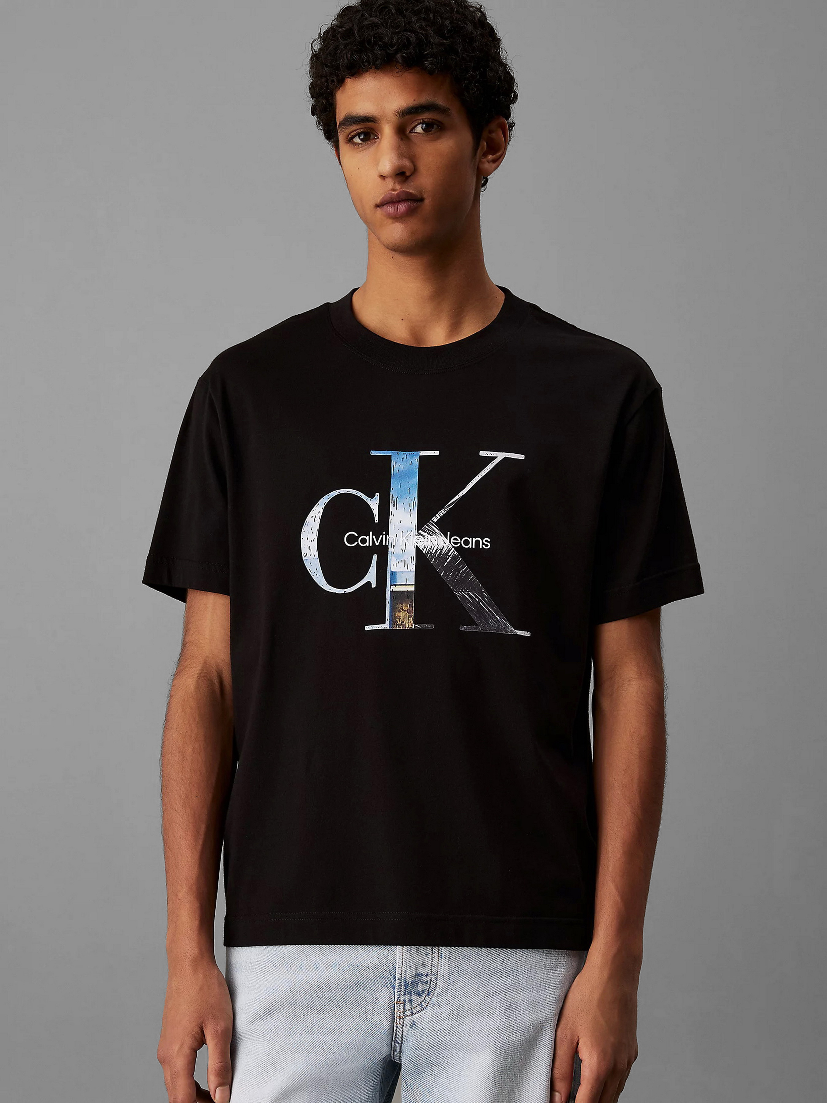 Футболка Calvin Klein Jeans J30J327483-BEH для чоловіків, колір: Чорний ...