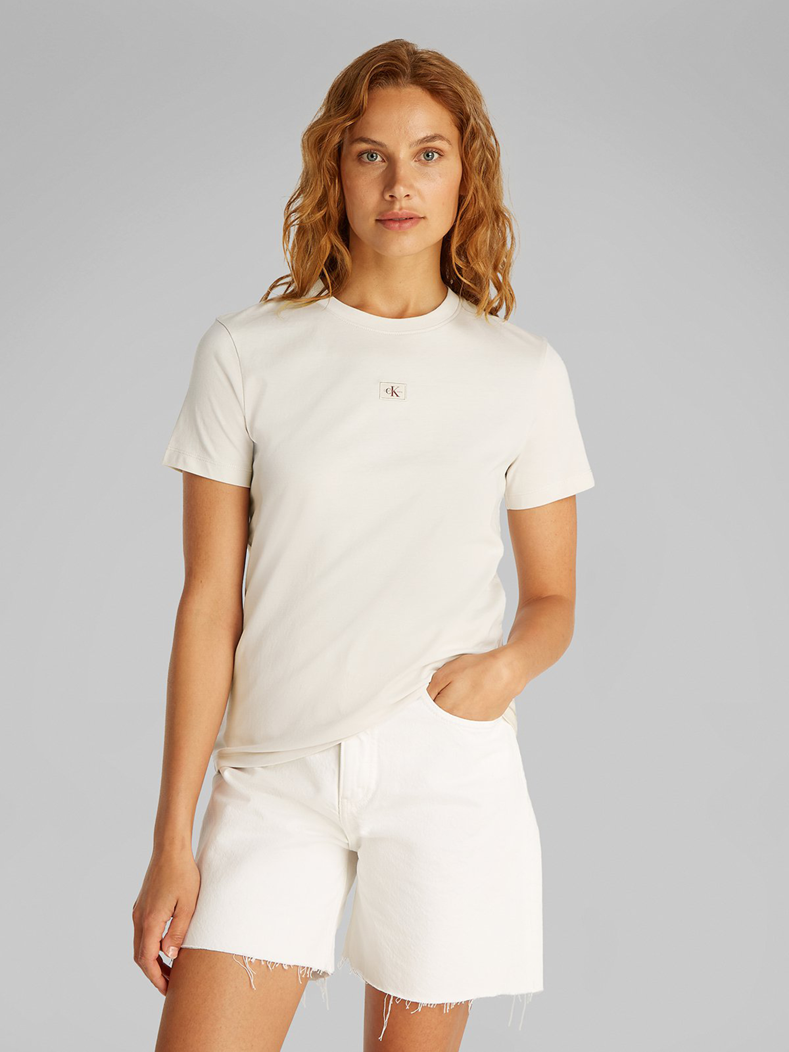 Футболка Calvin Klein Jeans J20J225243-ADA для жінок, колір: Білий ...