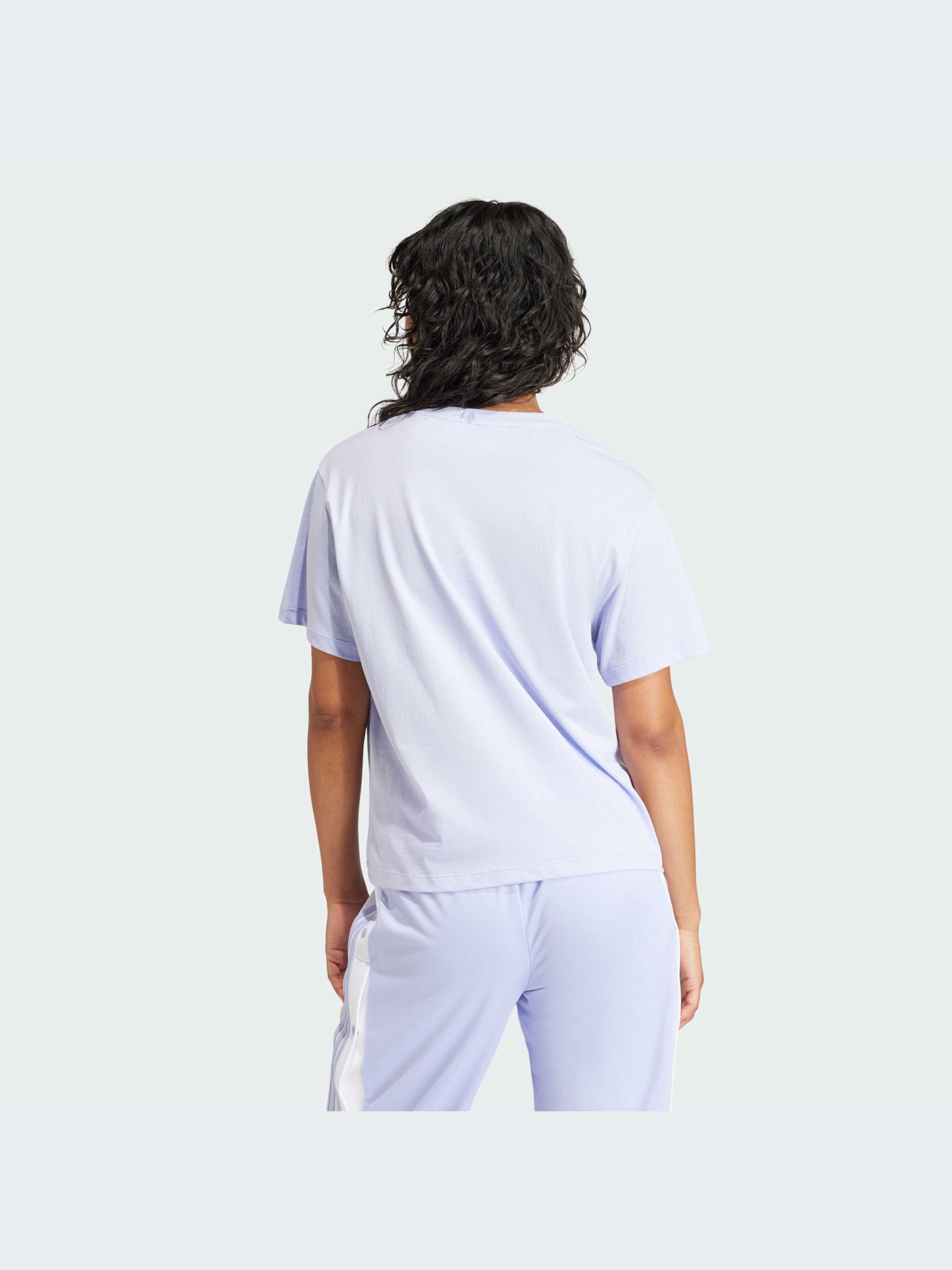 Футболка adidas Adicolor IN8439-KZ для женщин, цвет: Фиолетовый ...