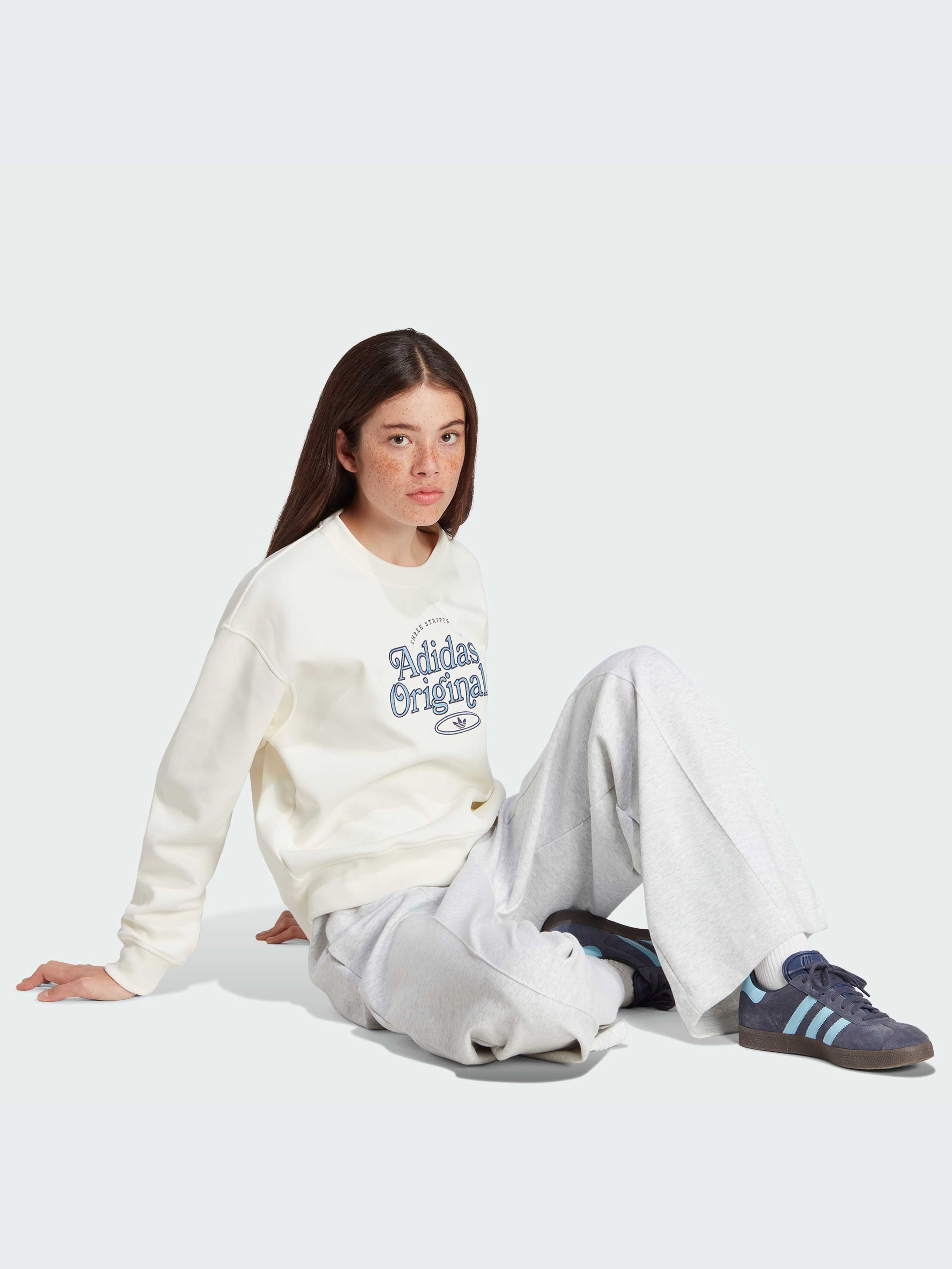 Світшот adidas Graphics IR7474 для жінок, колір: Білий - купити в Києві ...