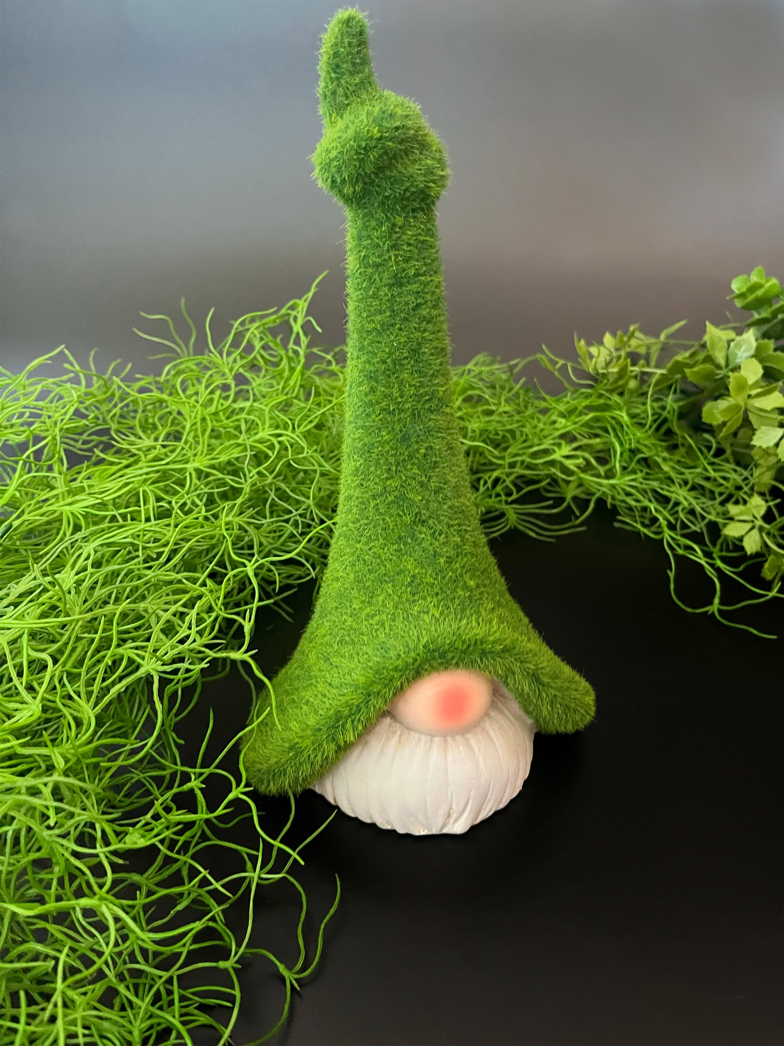 Декор Engard Декоративна фігурка "Гном" - купити за вигідною ціною у Києві, Україні | INTERTOP