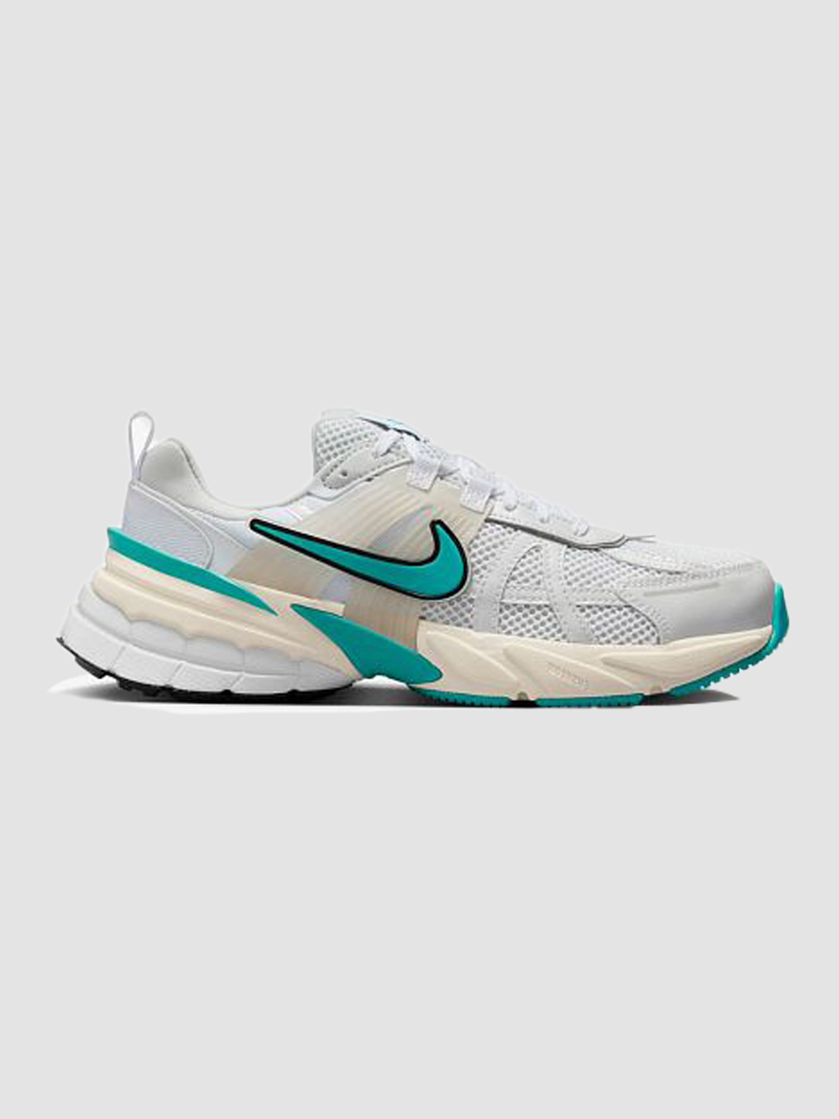 Кросівки для бігу NIKE W V2k Run FD0736-105 для жінок, колір: Білий ...